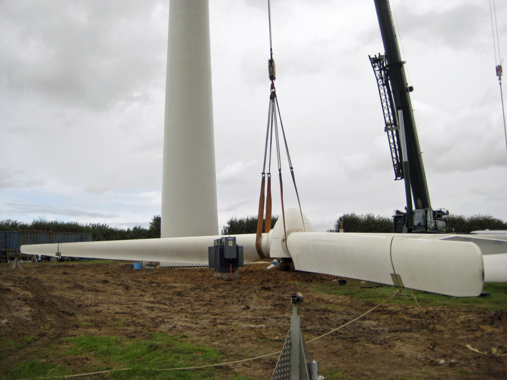 Mid-Size 500kW Turbines